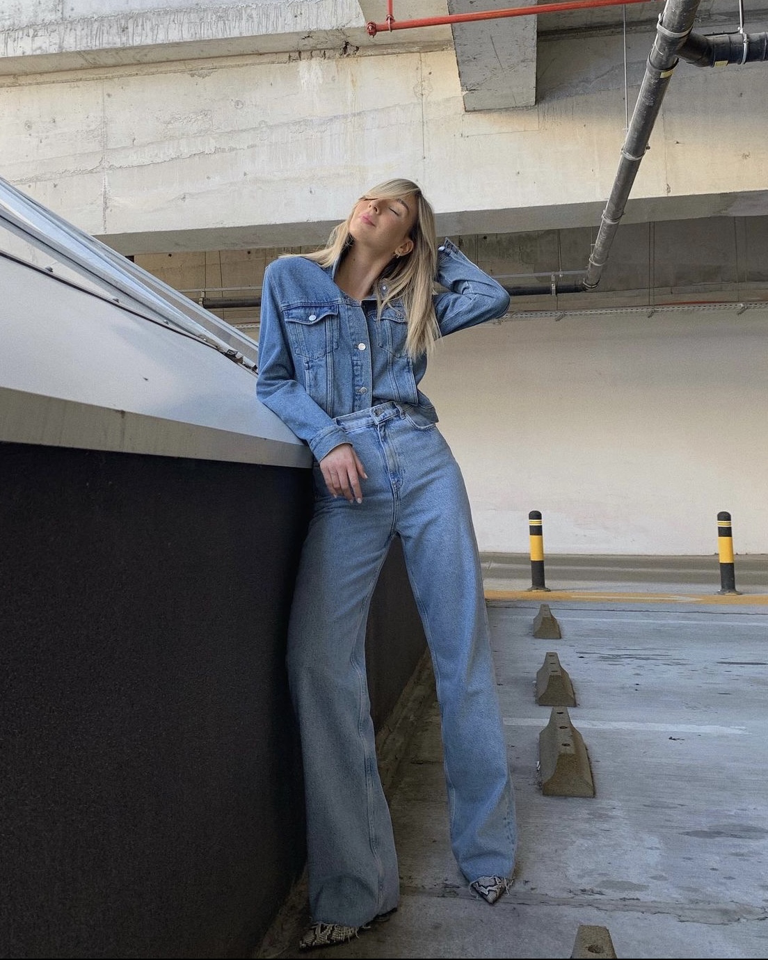 Modni/Crush: Iva Savić i njena capsule garderoba bez greške