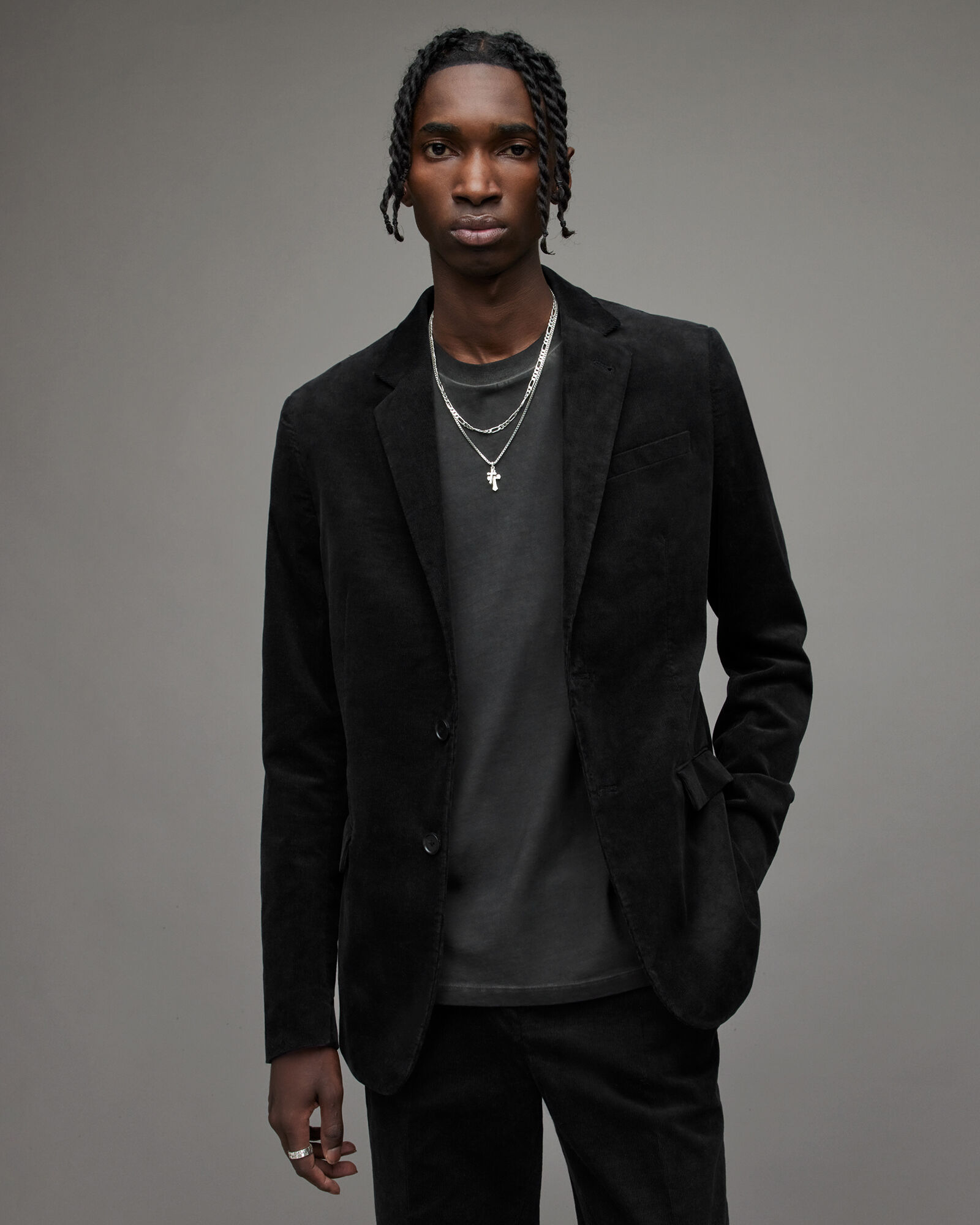 Kopiramo Keanuov genijalan styling idealan za ovo vrijeme