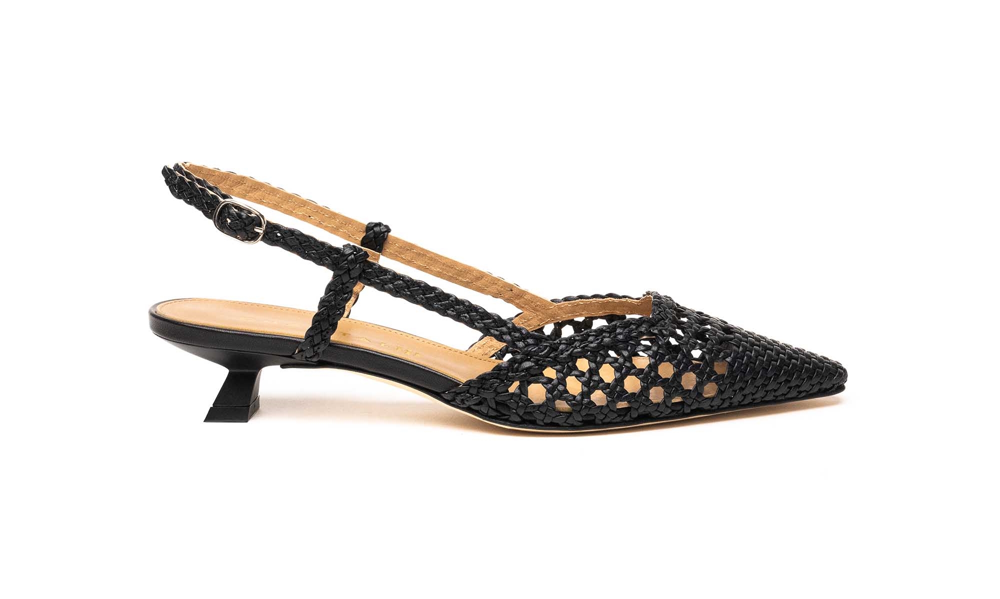 10 elegantnih cipela i torbi koje prkose trendovima