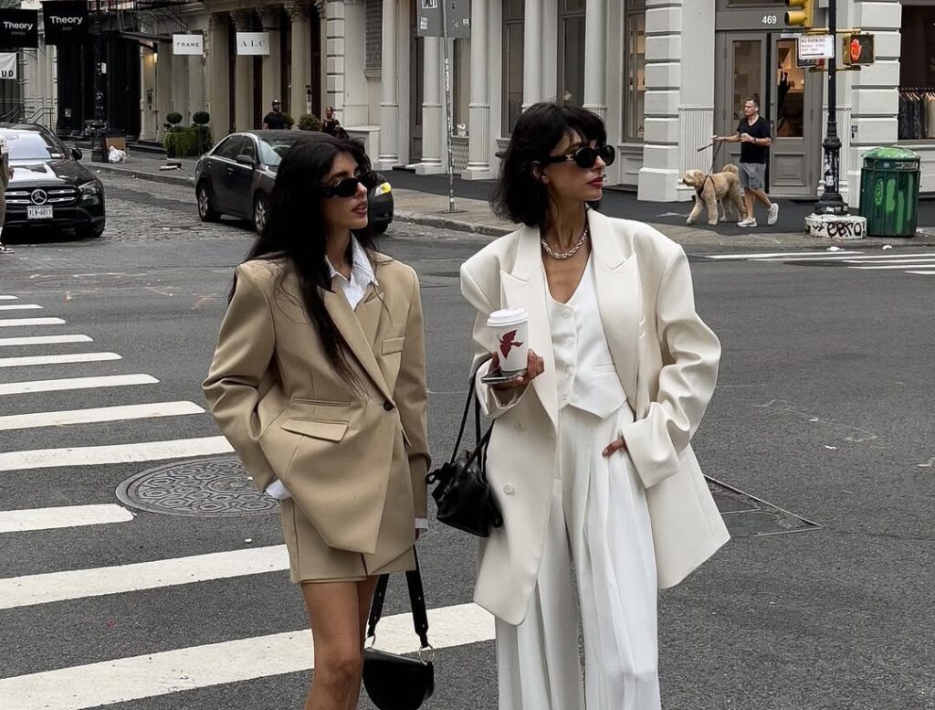 "body reference blueprint 3D character model sheet front and side" - Grazia